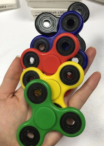 The Fidget Spinner: This Calming Toy Invented By Catherine Hettinger Is ...