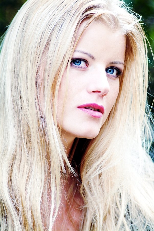 Joyce's Take: Andrea Absolonová, Who Was at Times Lea De Mae... a ...