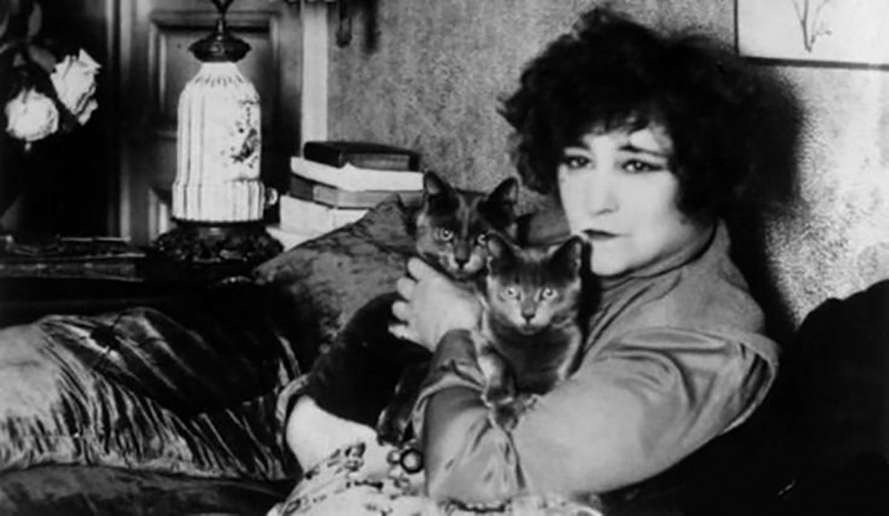 20 Fascinating Vintage Photos of a Young and Beautiful Colette From the ...