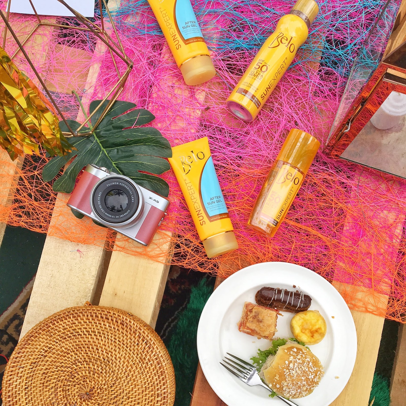 The Bandwagon Chic: All You Need to Know About Sample Room Endless ...