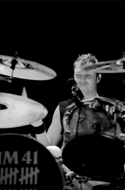 The Weekend Afternoon: Stevo left SUM 41