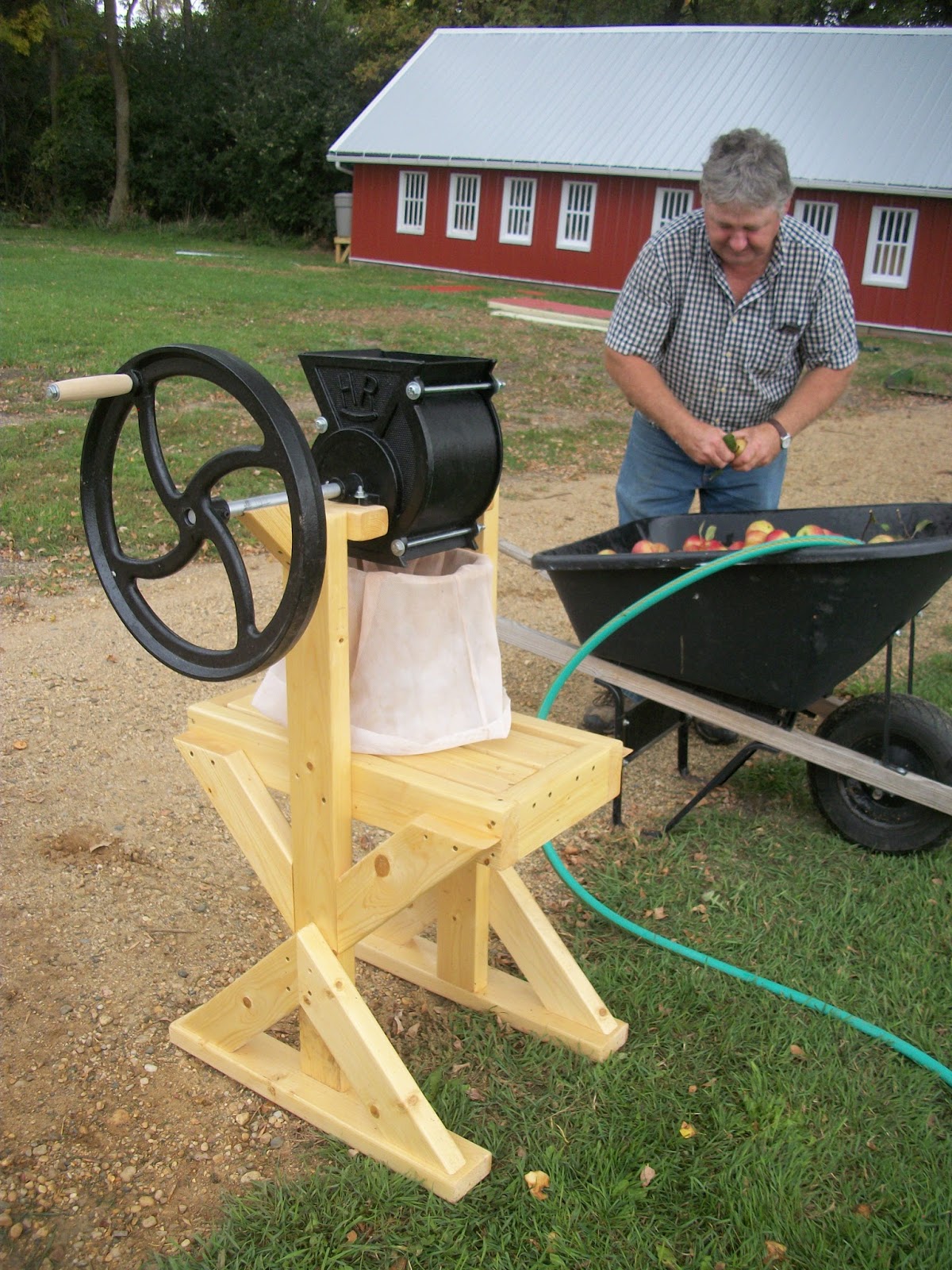 Life and to the Full: DIY Apple Press