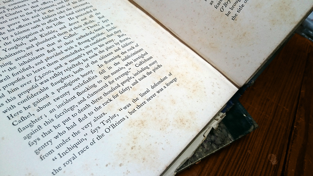 10 Digits: Techniques for Ageing Paper