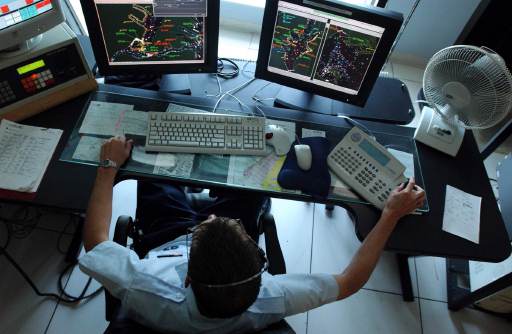 In a nutshell: Tracking Vessel Positions Online