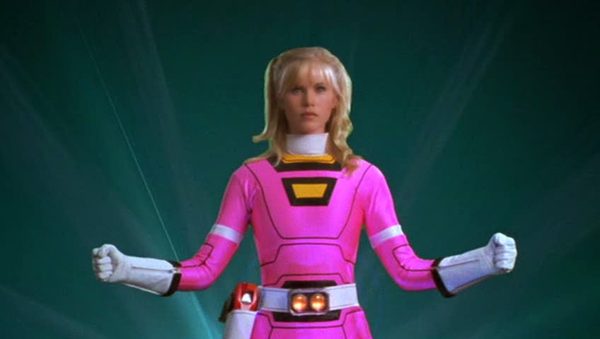 Fierce Divas & Femmes Fatales: Review: Power Rangers Turbo