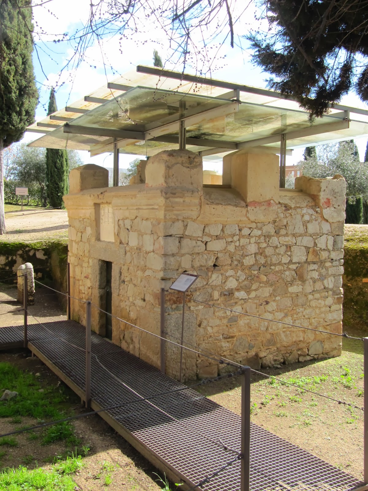 Eméritos: febrero 2014