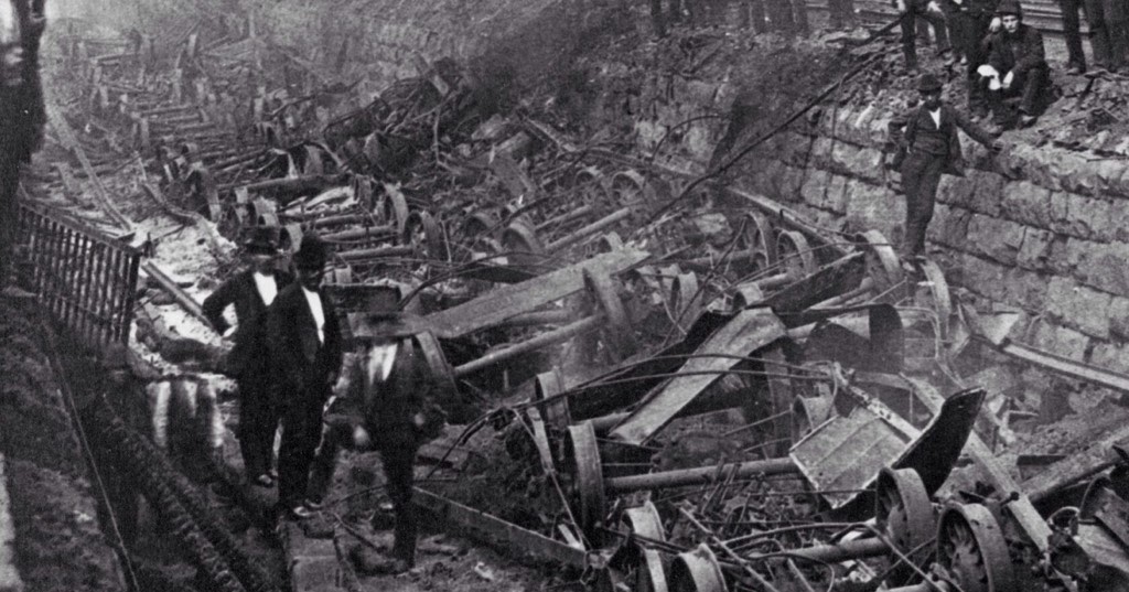 1877 The Year America Went on Strike: Railroads, Riots and Violence in ...