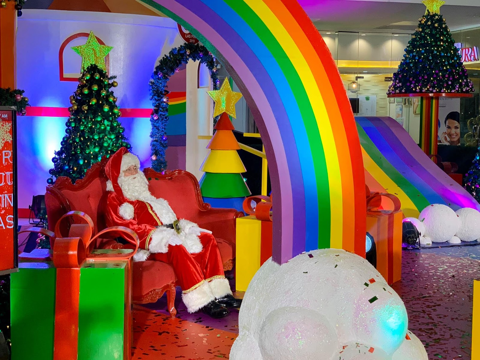 ENJOY THE RAINBOW CHRISTMAS PLAYGROUND AT SM CENTER LAS PINAS | Mermaid ...