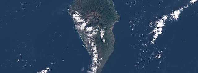 Canary Islands and the Hawaii Hilina Slump -- Both Poised to Set Off ...