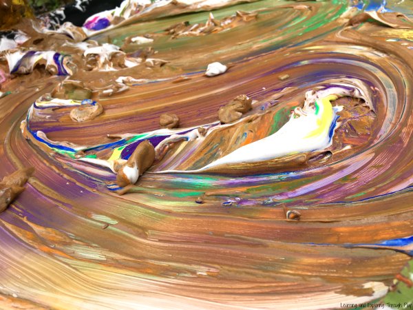 Learning and Exploring Through Play: Mark Making Mirror Tuff Tray