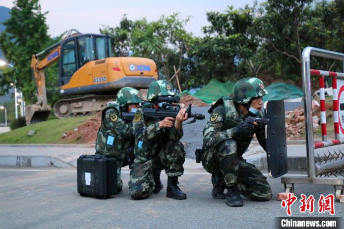 China Defense Blog: PAP Unit Of The Day: PAP of the Three Gorges Dam