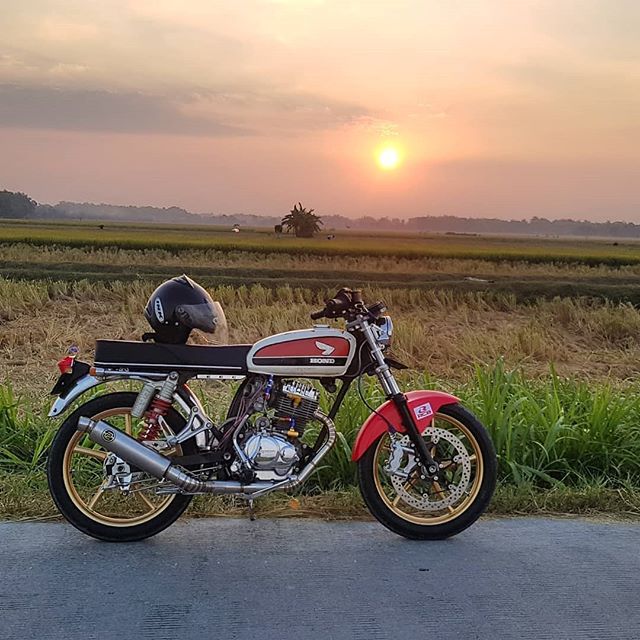 22 Gambar HD Modifikasi Honda CB 100 Terbaru 2020