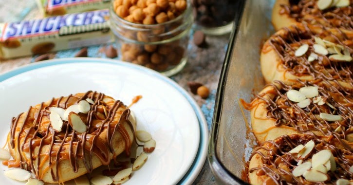 Hungry Harps: SNICKERS® Almond Cinnamon Rolls