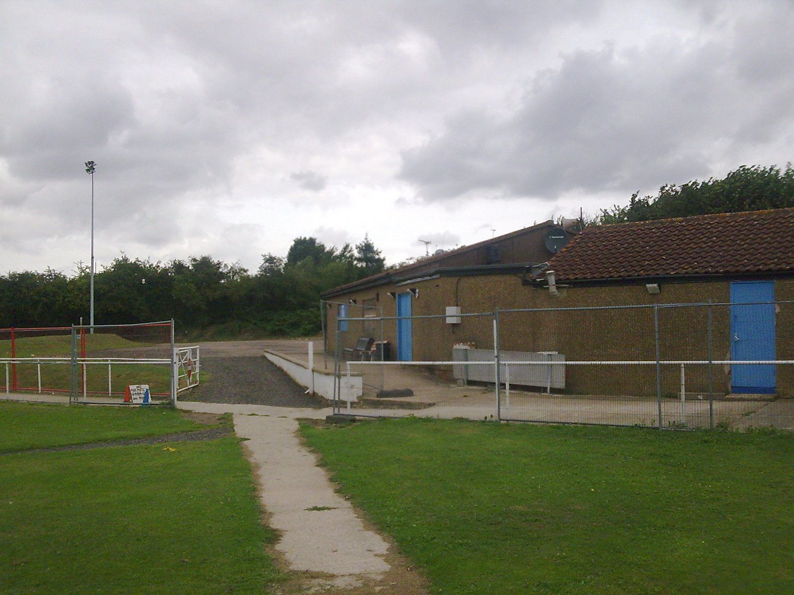 Hopping all over the World: London Colney