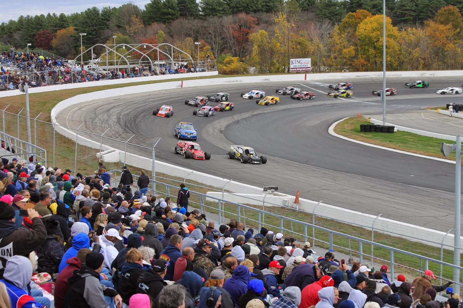 Race Chatter on WNRI.COM, 99.9 fm, 1380 am, 95.1 fm, Tune in radio ...