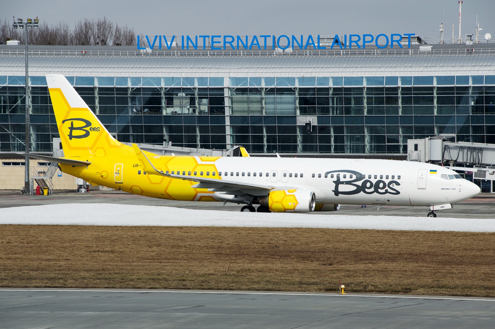 Bees Airline plans Montenegro, Croatia flights - EX-YU Aviation News