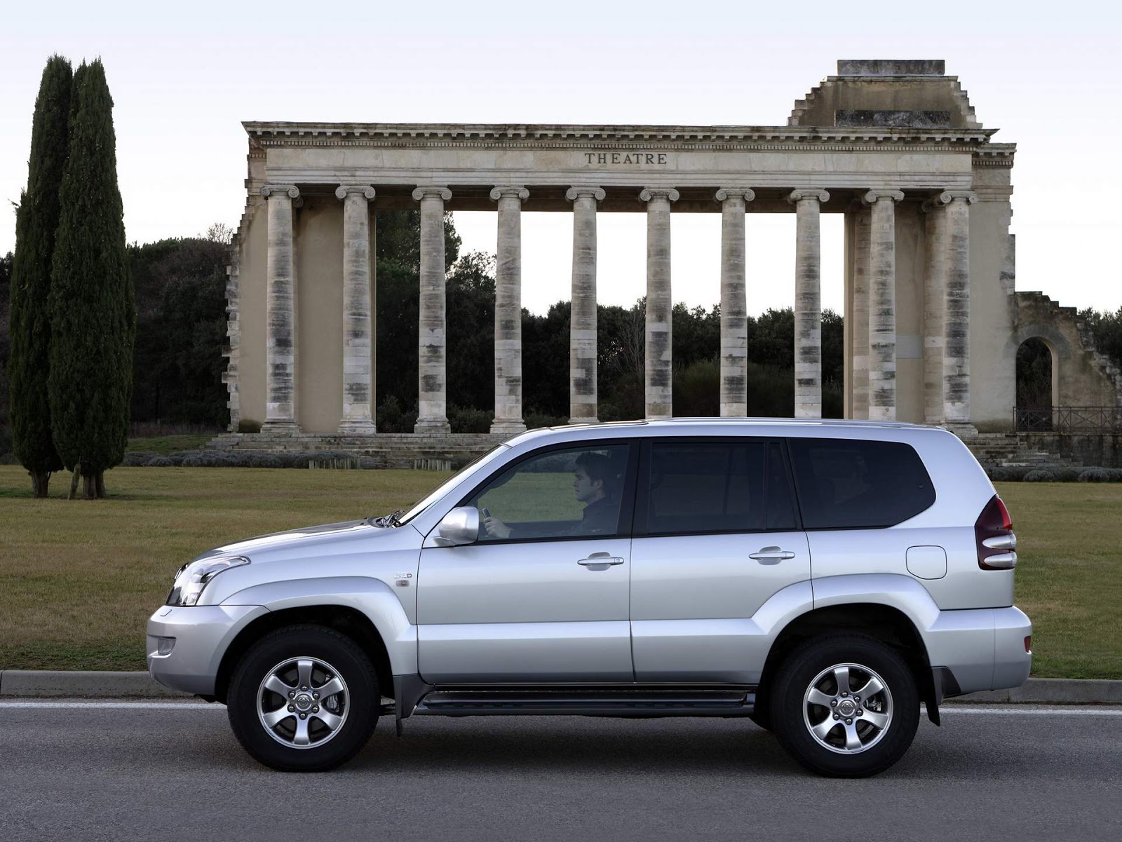 Toyota Prado e Lexus LX 570 chamados para recall nos EUA