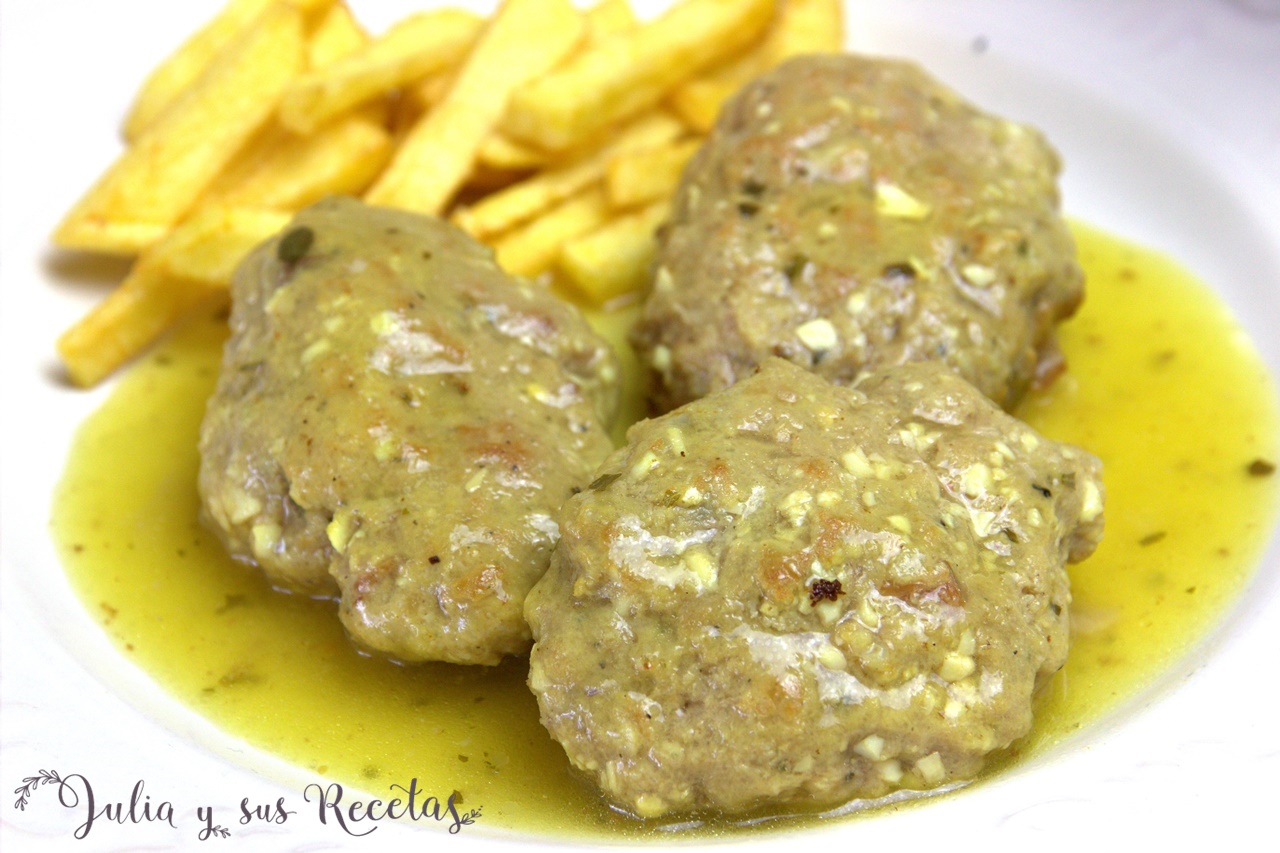 JULIA Y SUS RECETAS: Filetes rusos en salsa de vino blanco