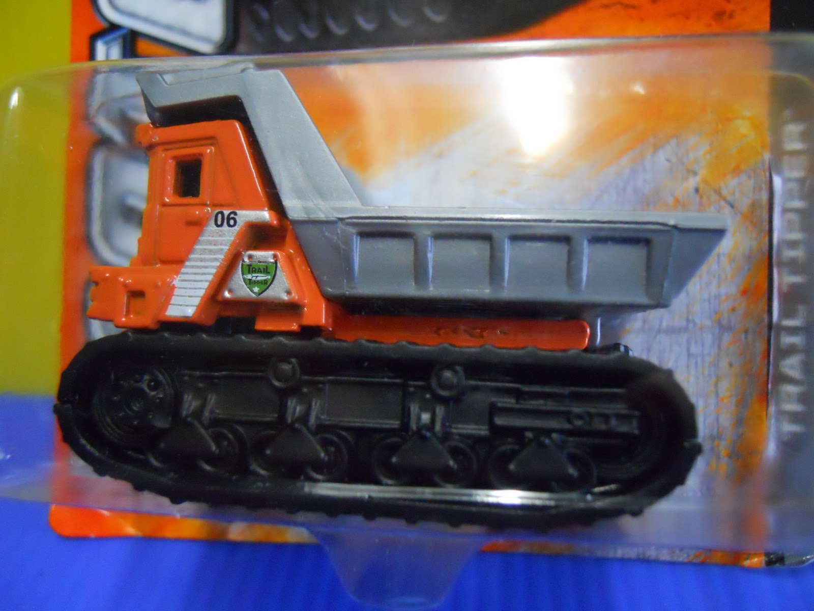 Dexters Diecasts (DexDC): Matchbox 2013 #113 ~ Trail Tipper