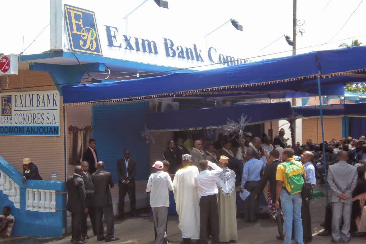 Offre d'emploi à Exim Bank : Agent de Banque | HabarizaComores.com ...