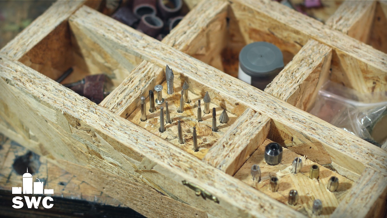 scrap wood city: Making a quick and dirty OSB storage box for my rotary tool bits