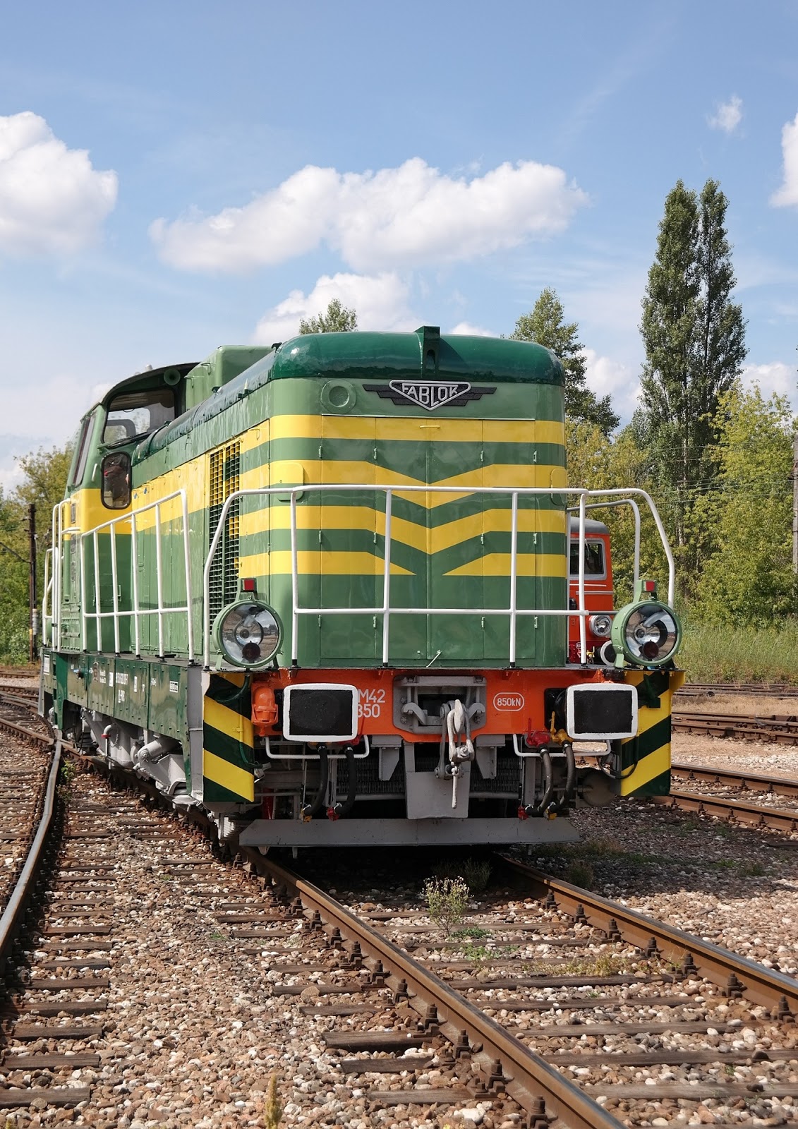 SM42-350