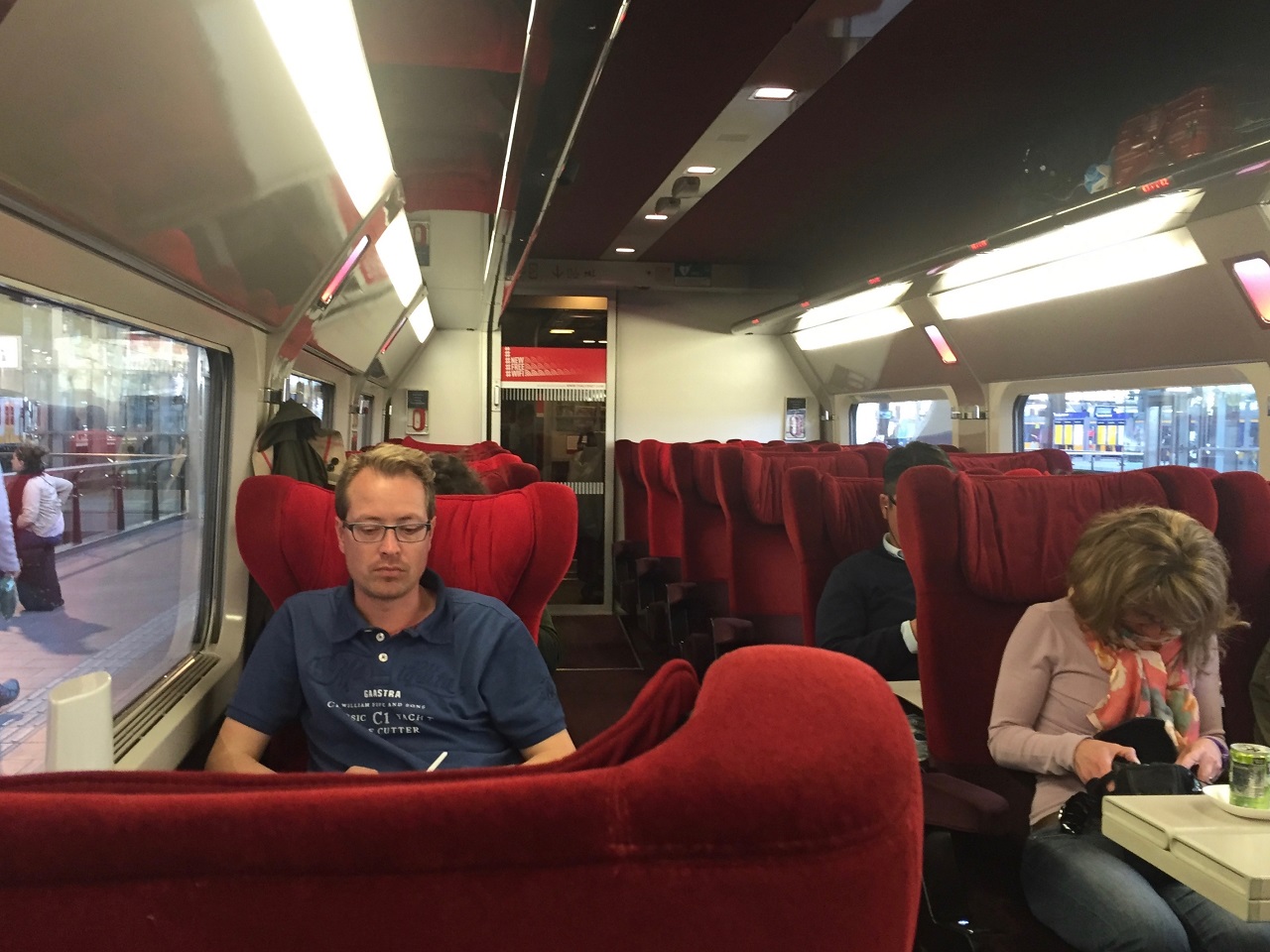 Batal ke Keukenhof dan Menuju Brussels dengan Thalys First Class | The ...