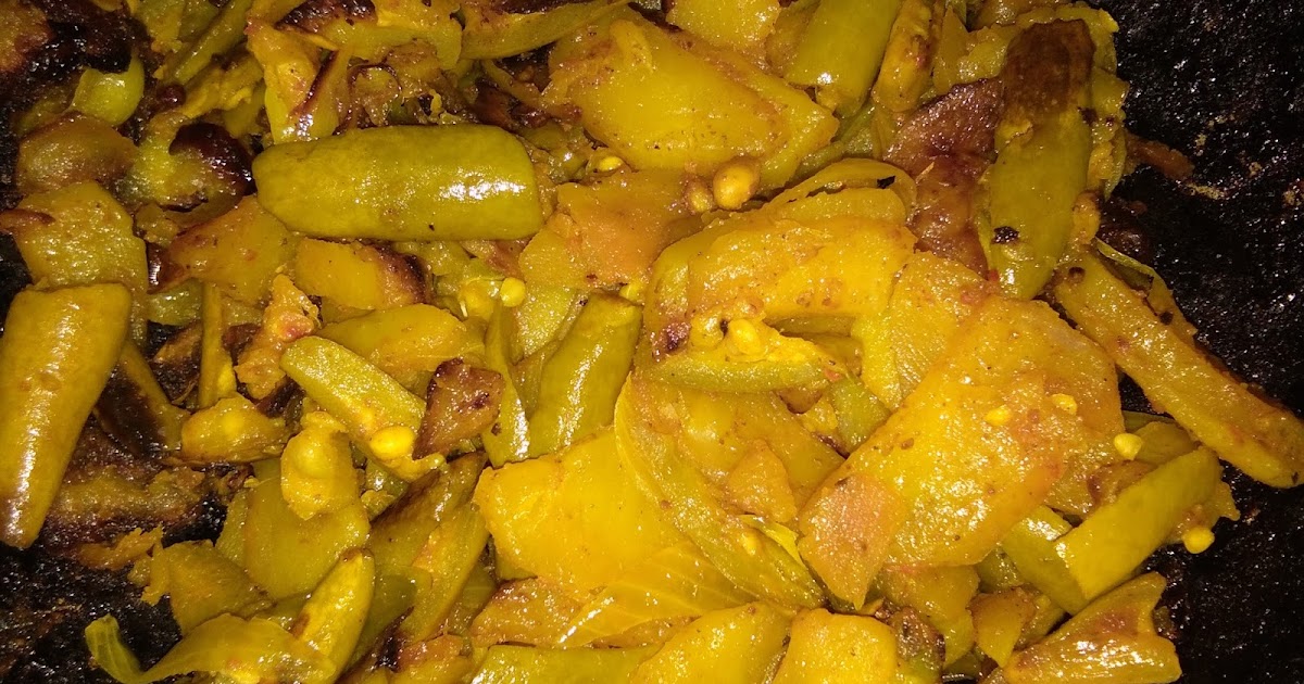 Aloo patal(parwal) ki sukhi sabji /potato and pointed gourd dry sabji