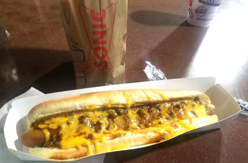 Richard Reviews Everything : Sonic Drive-In Footlong Chili Cheese Coney