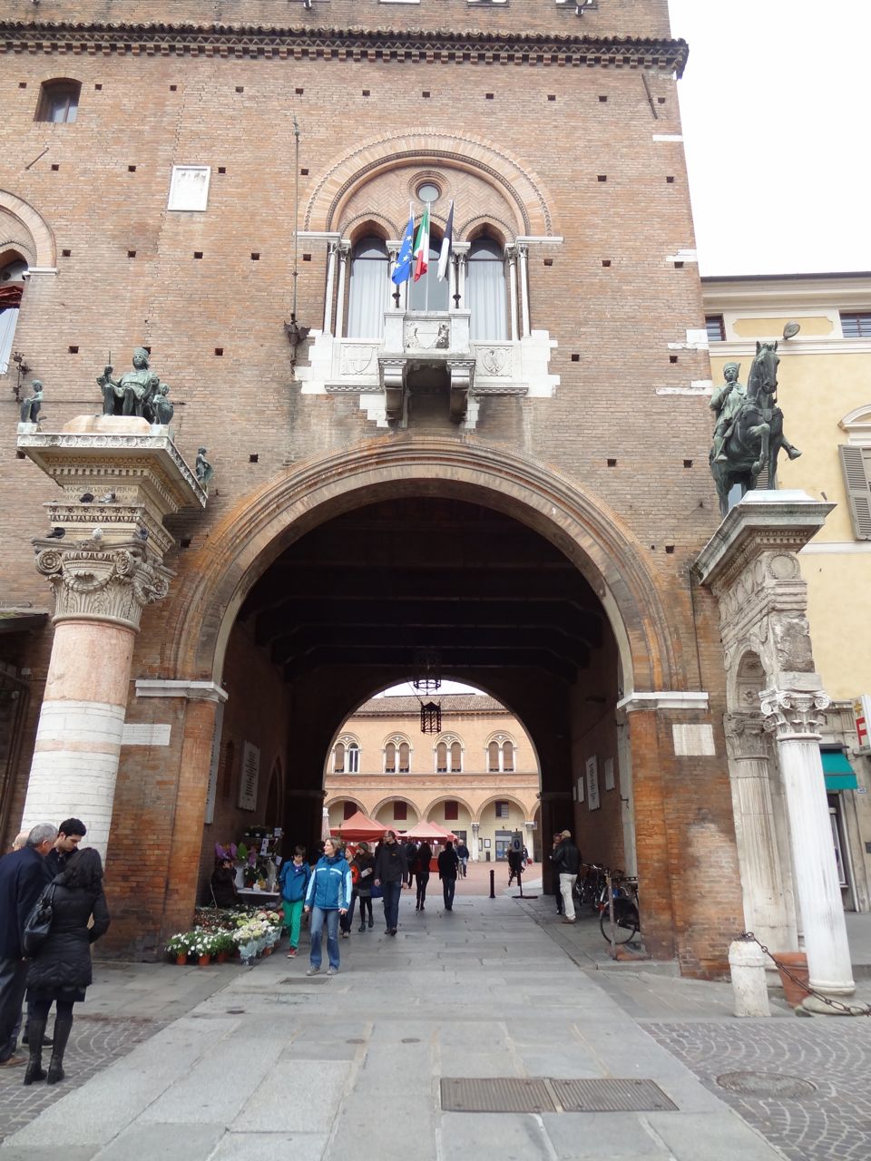 Scrumpdillyicious: Ferrara: A Majestic Medieval & Renaissance Gem