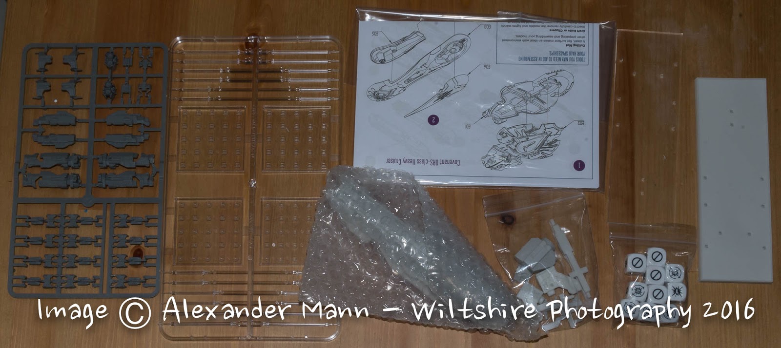 Mann's Model Moments: Halo UNSC Punic Class Supercarrier Unboxing