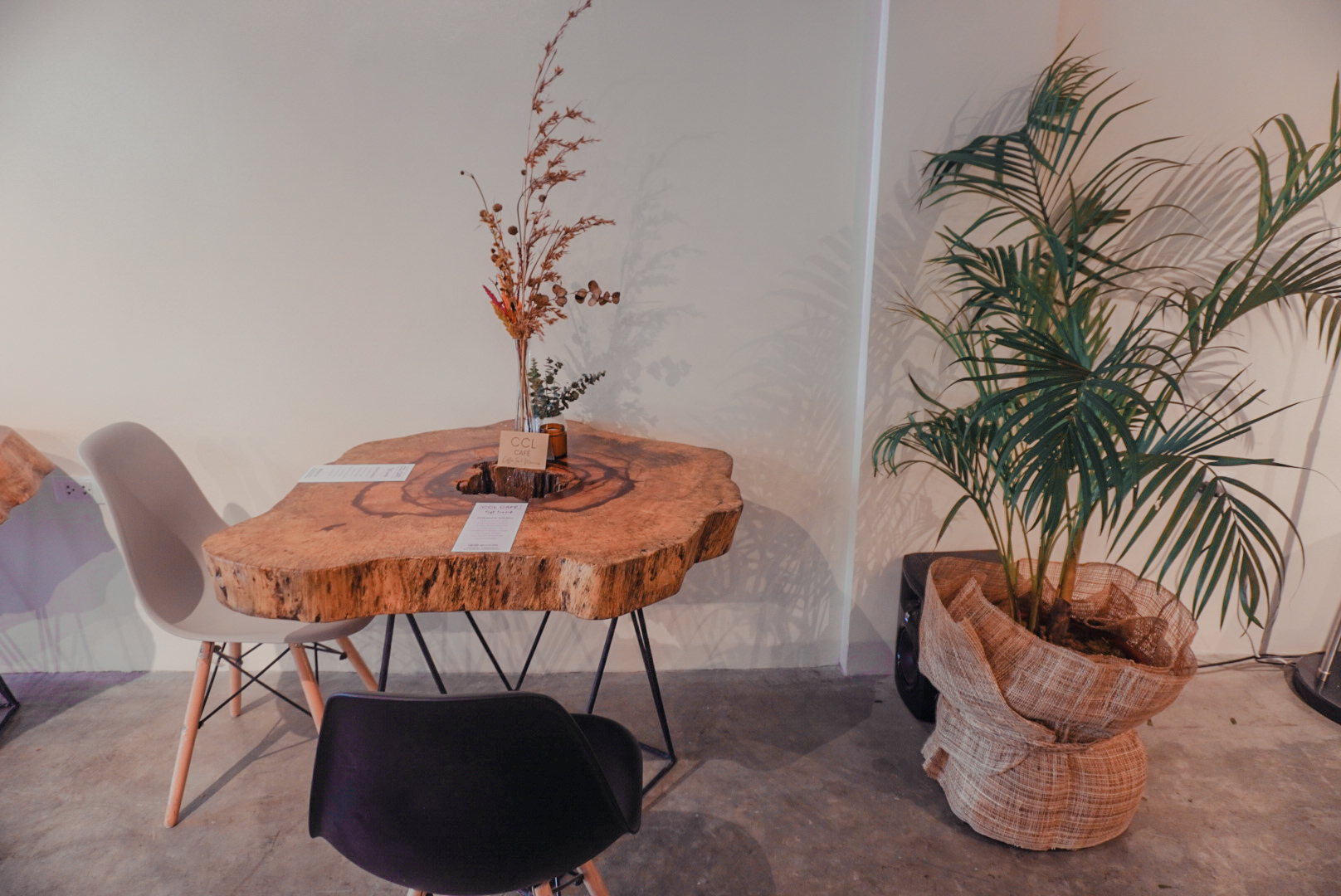 There's a new Rustic-Themed Cafe in Makati | CCL Cafe — Sweet ...