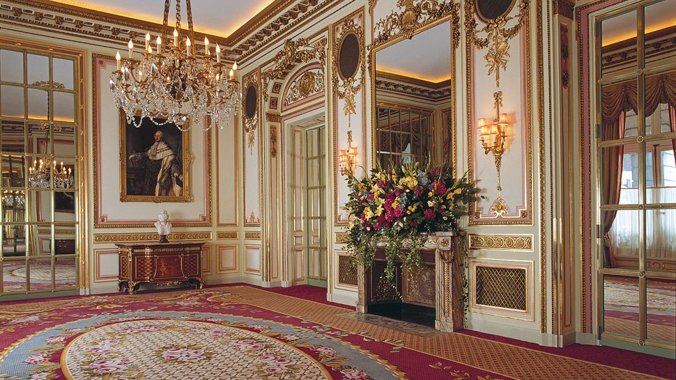Passion For Luxury : The Ritz London