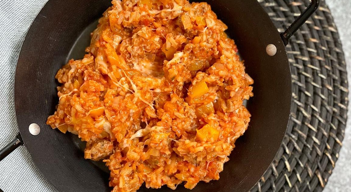 Eenpansgerecht met gehakt, paprika's en rijst