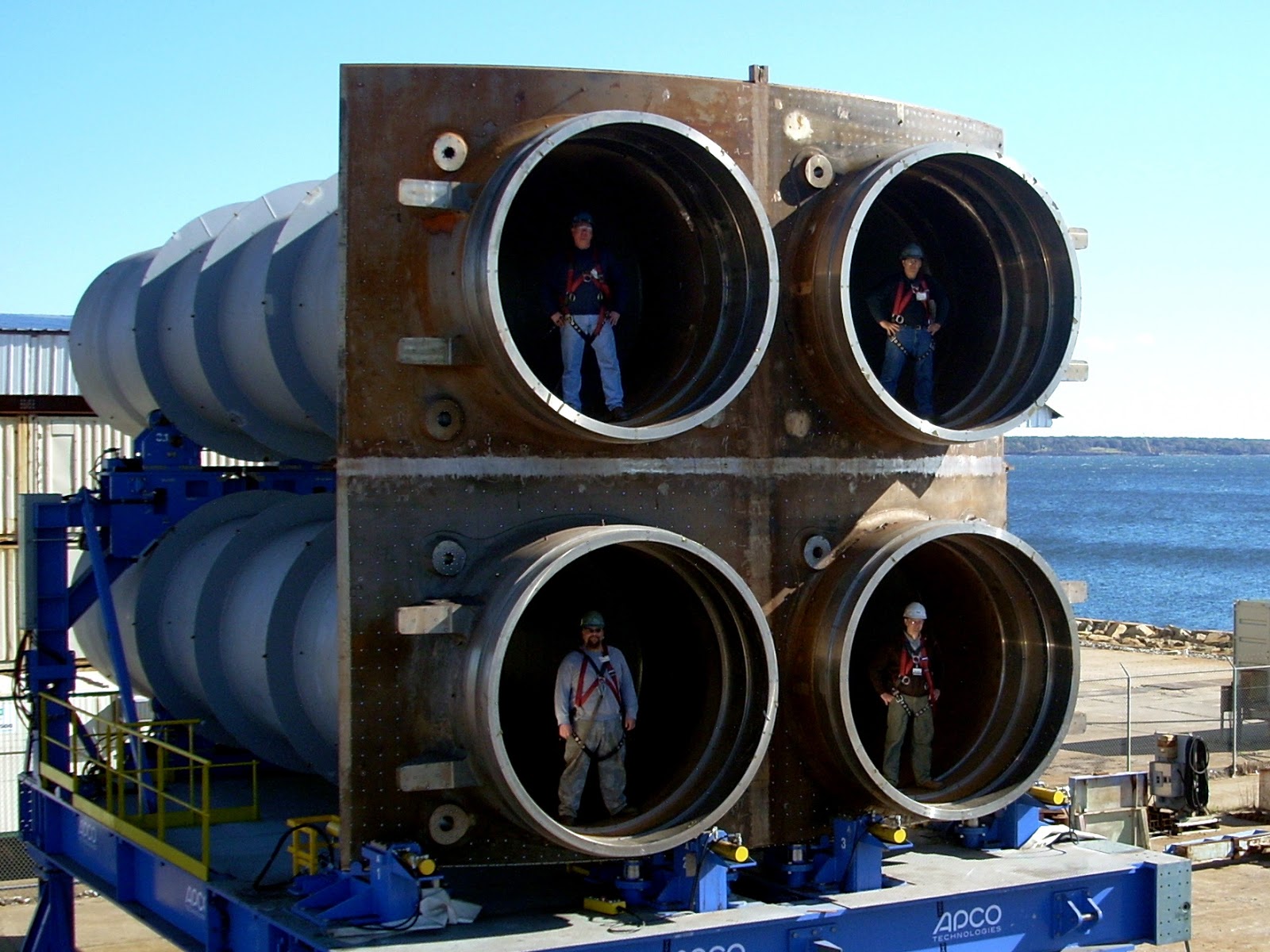Naval Open Source INTelligence: The giant tubes that launch missiles in ...