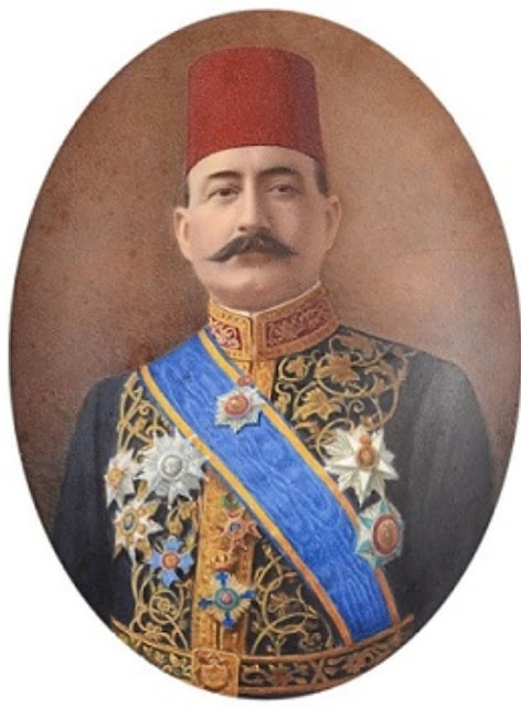 Berita TV Malaysia: Muskat baju hitam bersulam benang emas