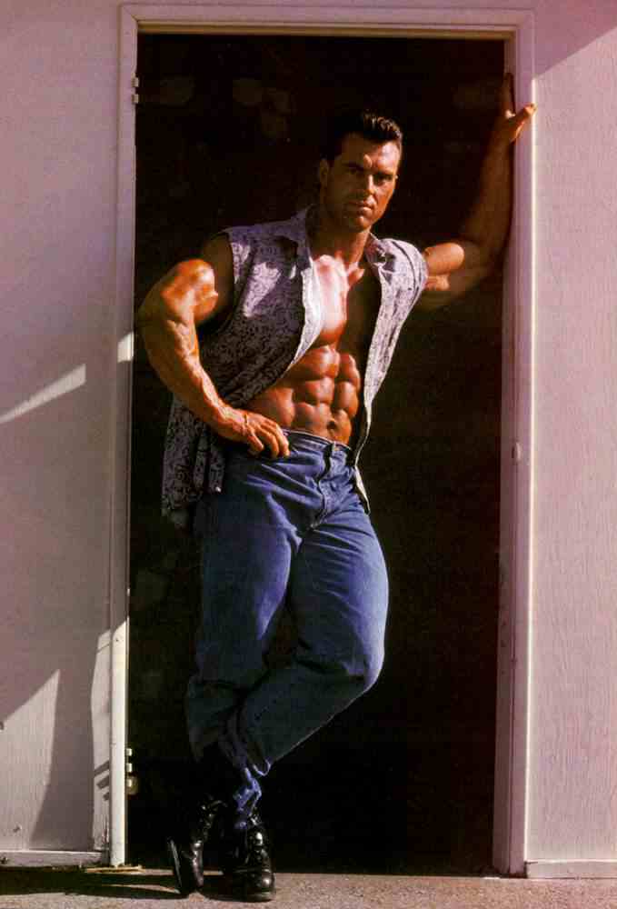 FITNESS&MUSCLE: O MR. UNIVERSO BERRY DE MEY