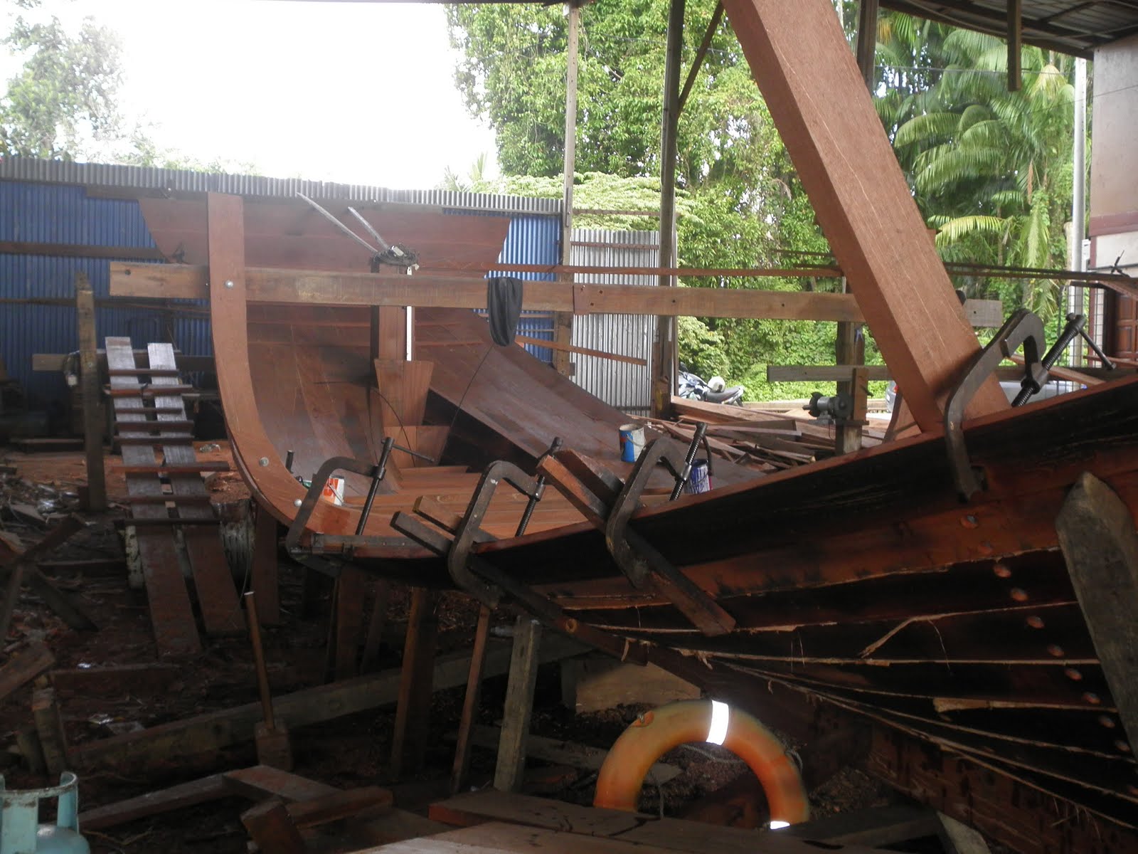 NeLaYaN DaSaR LauT: LAWATAN KE PUSAT NELAYAN dan PEMBUATAN BOT DI ...