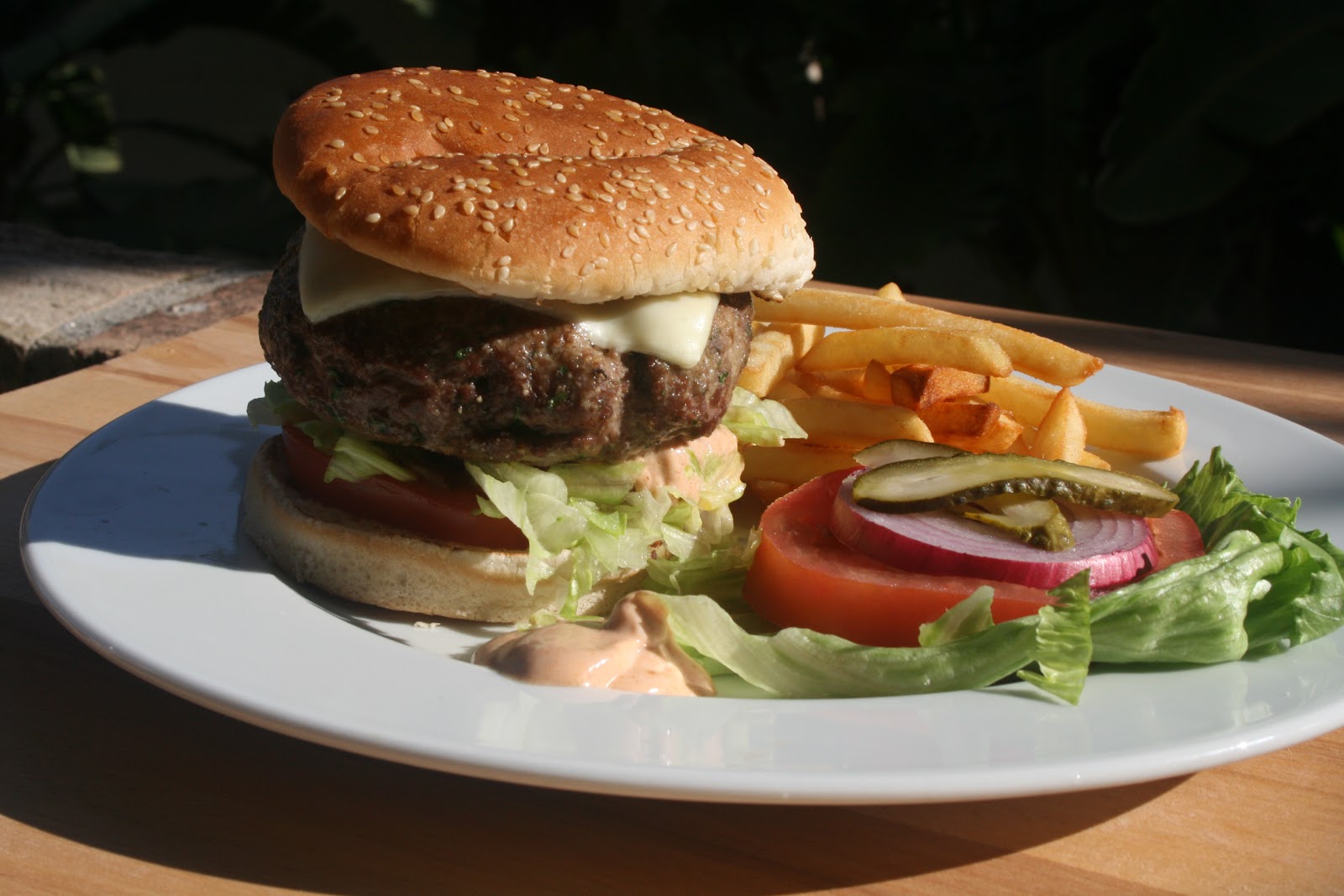 Johnny's Kitchen: The worlds Greatest Hamberger