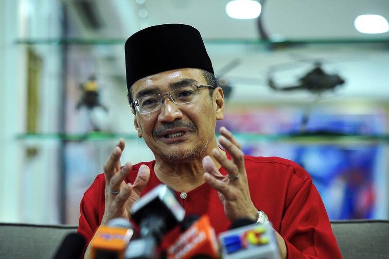 Hishammuddin dilantik sebagai Bendahari Agung BN yang baharu - Zahid | BEST FBKL