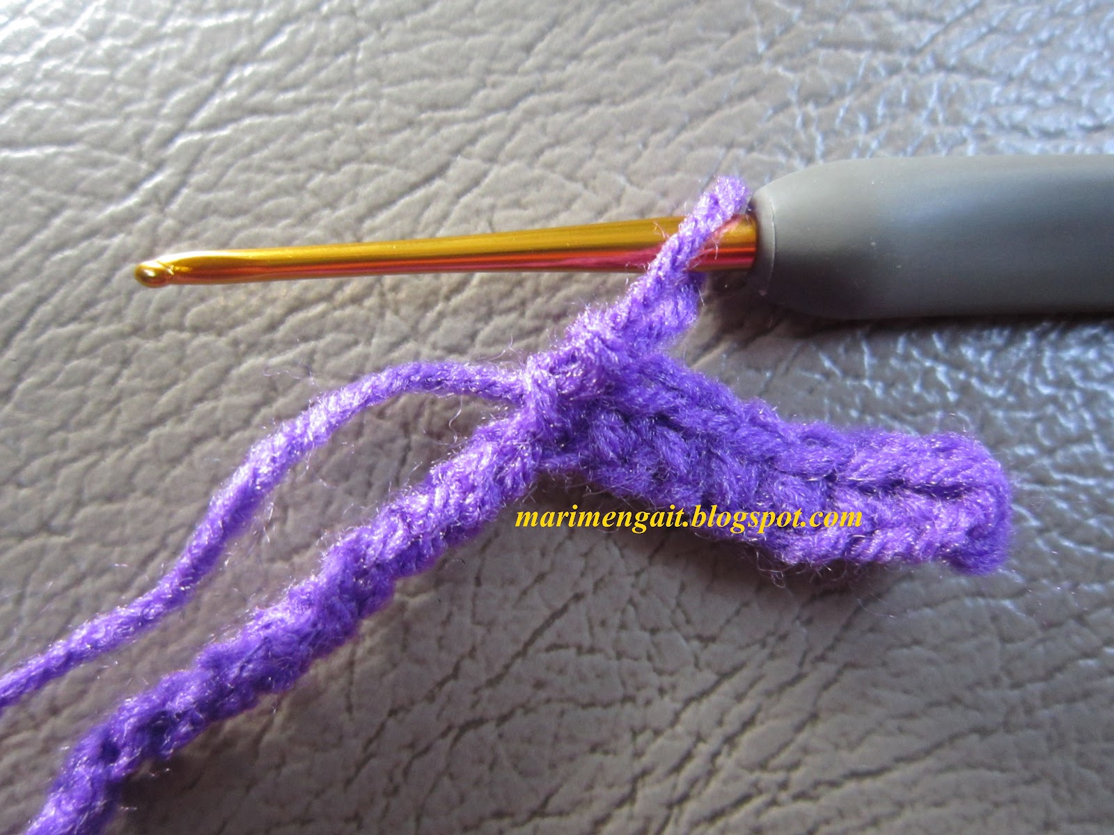 Mari Belajar Mengait....