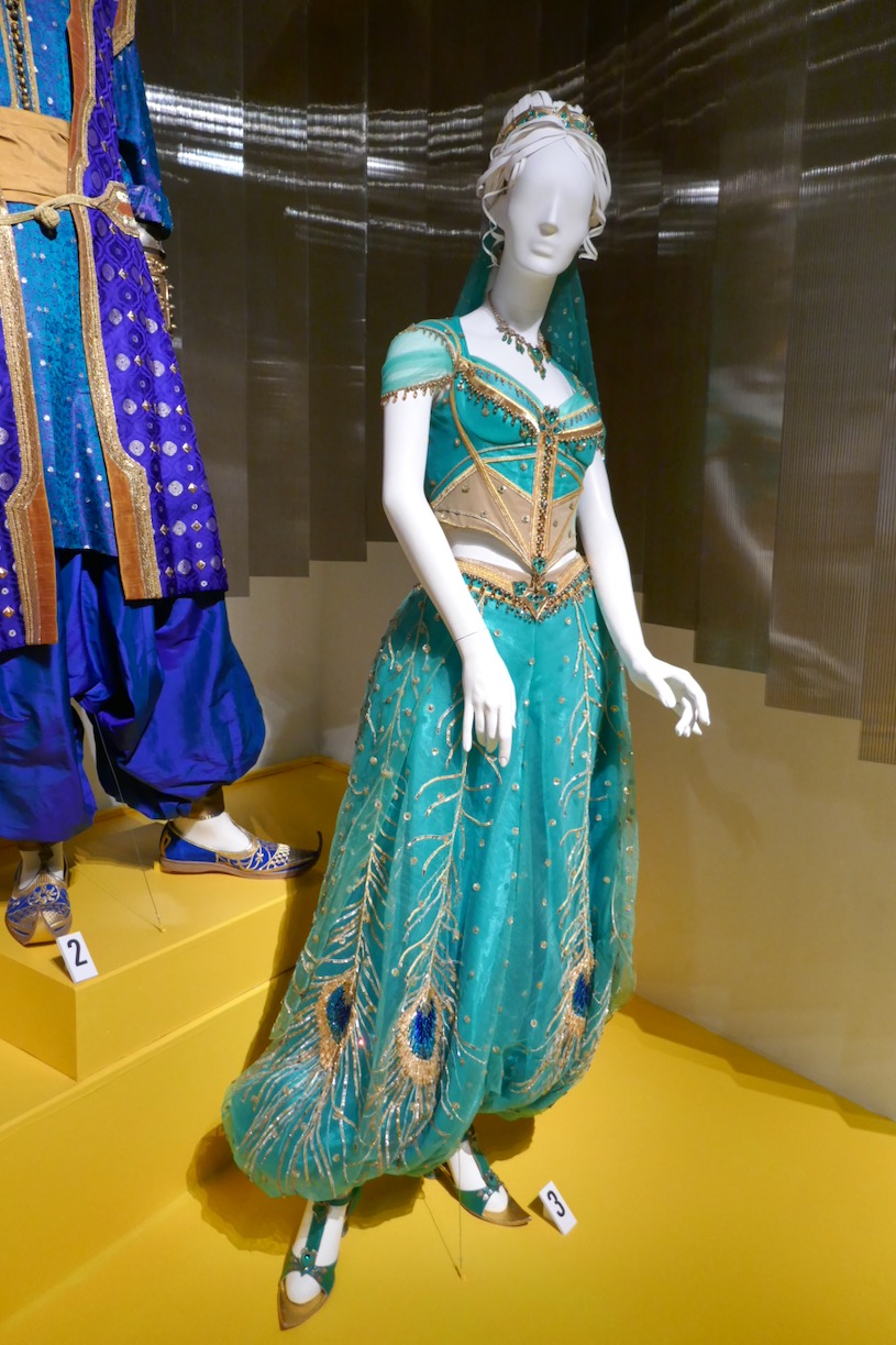 Hollywood Movie Costumes and Props: Screen-worn costumes from Disney's ...