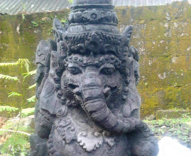 Keliru! Menaruh Patung Ganesa di Pintu Gerbang - Payana Dewa