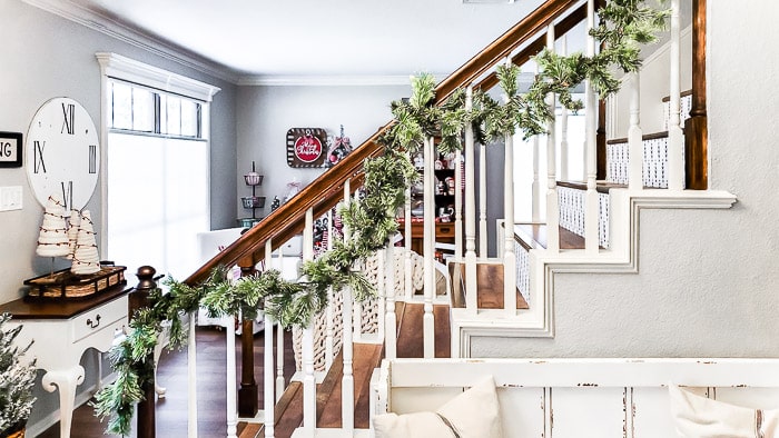 Christmas Banister Garland with Ornaments - DIY Beautify - Creating ...