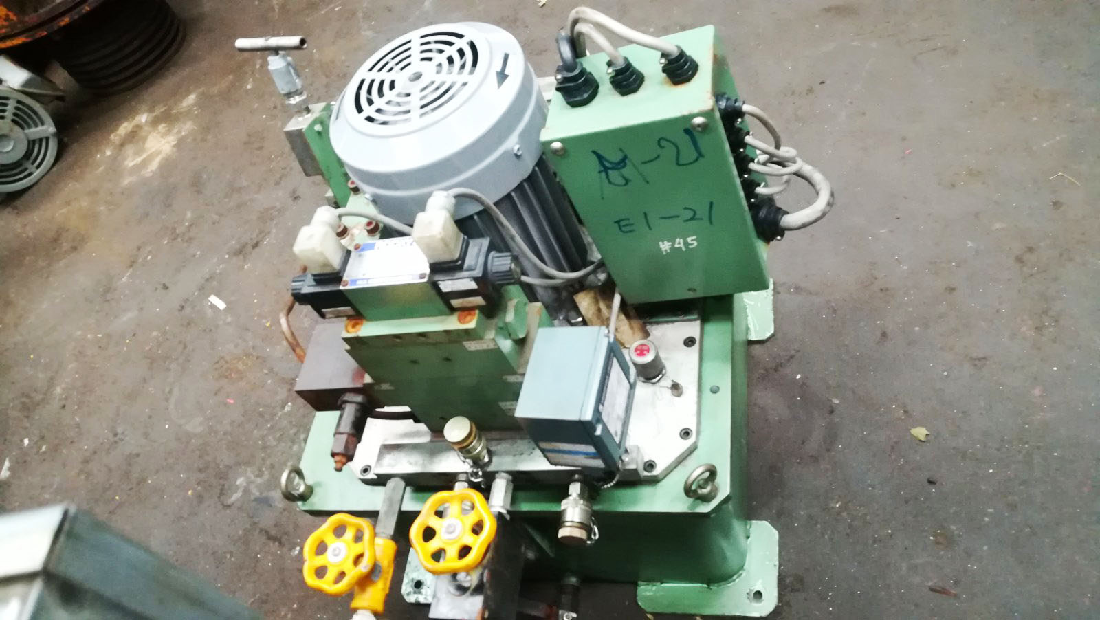 Products: Rocky Master High Pressure Hydraulic Pump 10,000 PSI From Japan