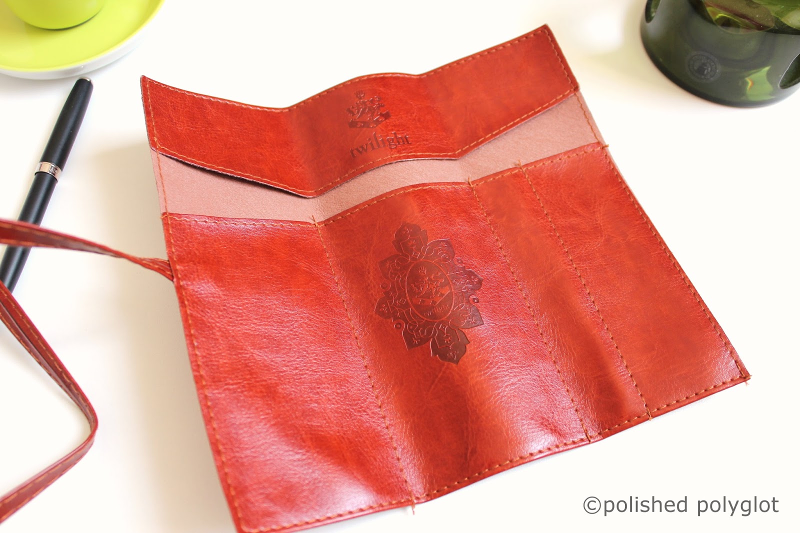 Stationary │ Retro bundled pen pouch [Review] / Polished Polyglot