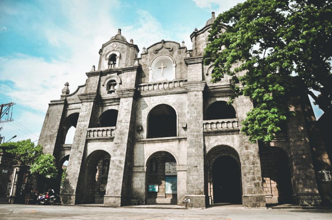 Sister Churches: Santuario de Santo Cristo and Santísimo Rosario ...