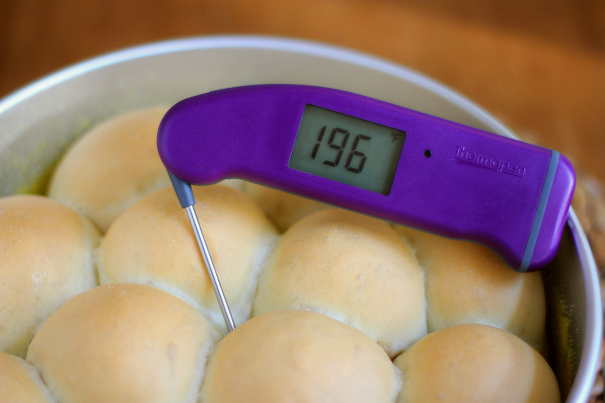 Cookistry: Buttery Semolina Rolls - A Quicker Recipe