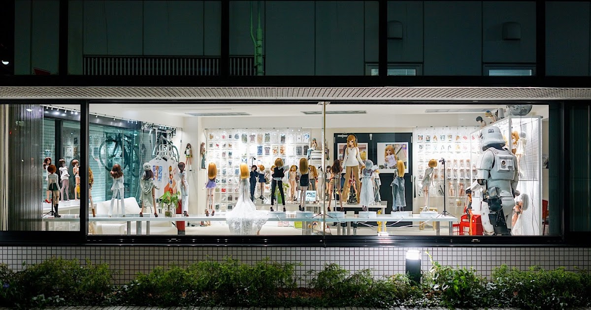 Mirai Store Tokyo - Smart Dolls