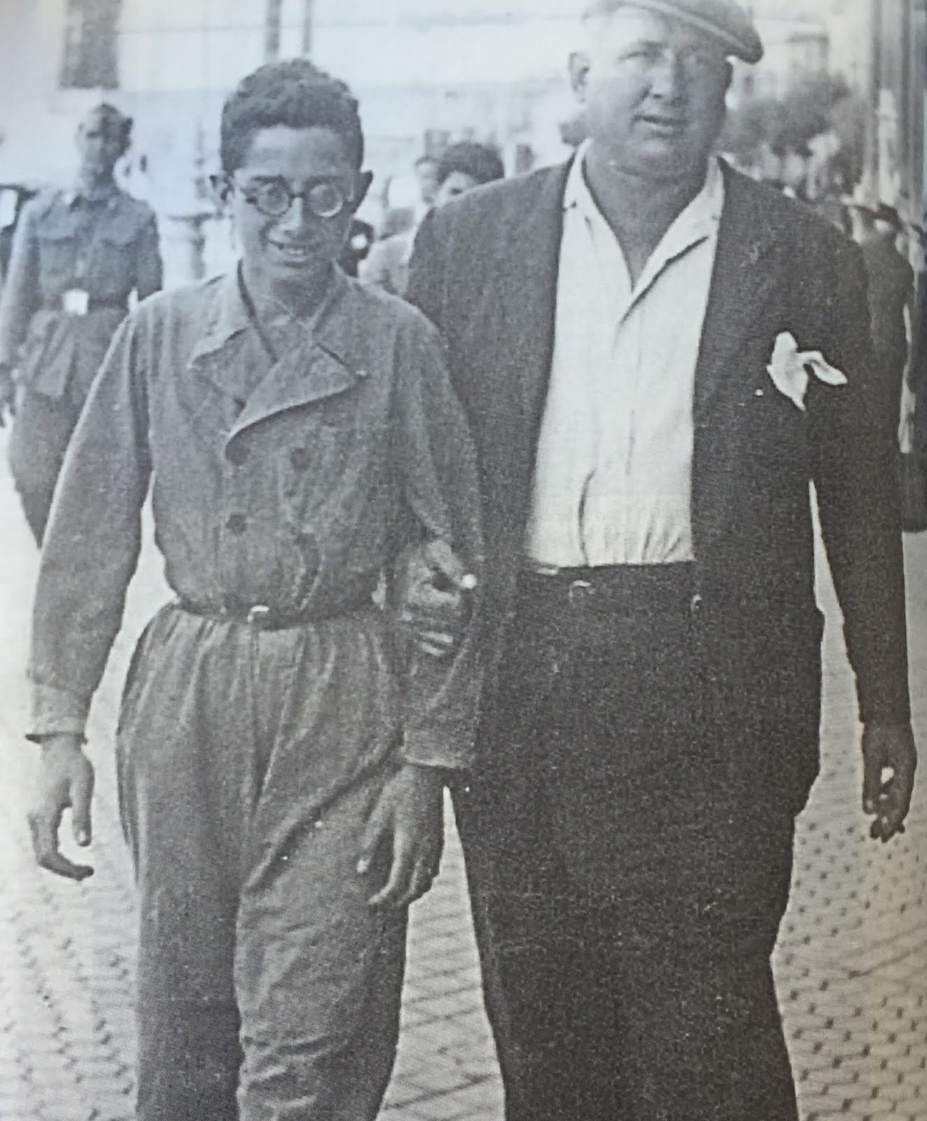 eduardo saenz de varona: EL CANTAOR DE SEVILLANAS, PACO PALACIOS EL PALI